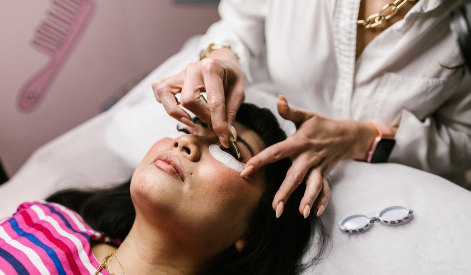 How to Become a Certified Lash Tech in Halifax | Eastern College
